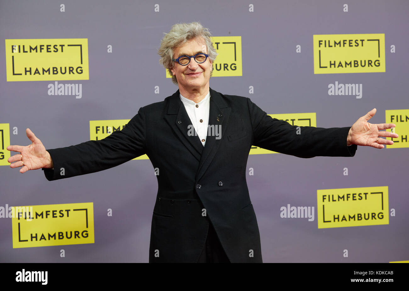 Hamburg, Germany. 13th Oct, 2017. German film director Wim Wenders ...
