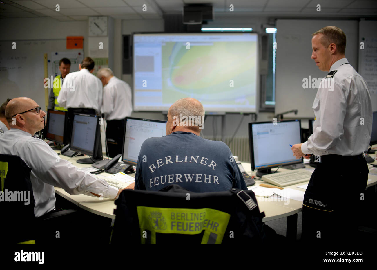 Berlin direktion hi-res stock photography and images - Alamy