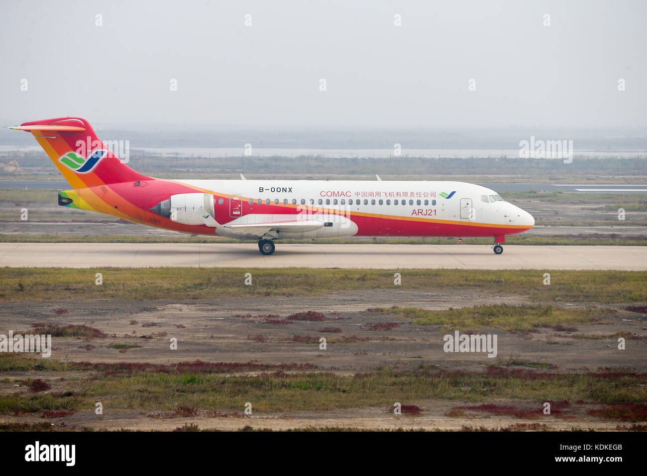 Comac arj21 700 hi-res stock photography and images - Alamy