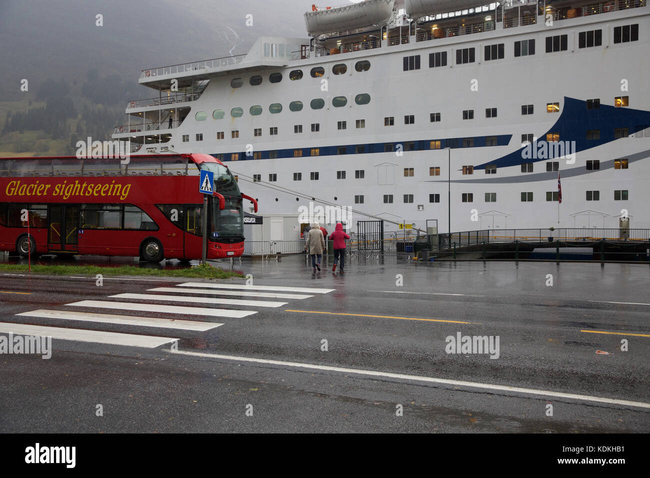 Olden tourist train hi-res stock photography and images - Alamy