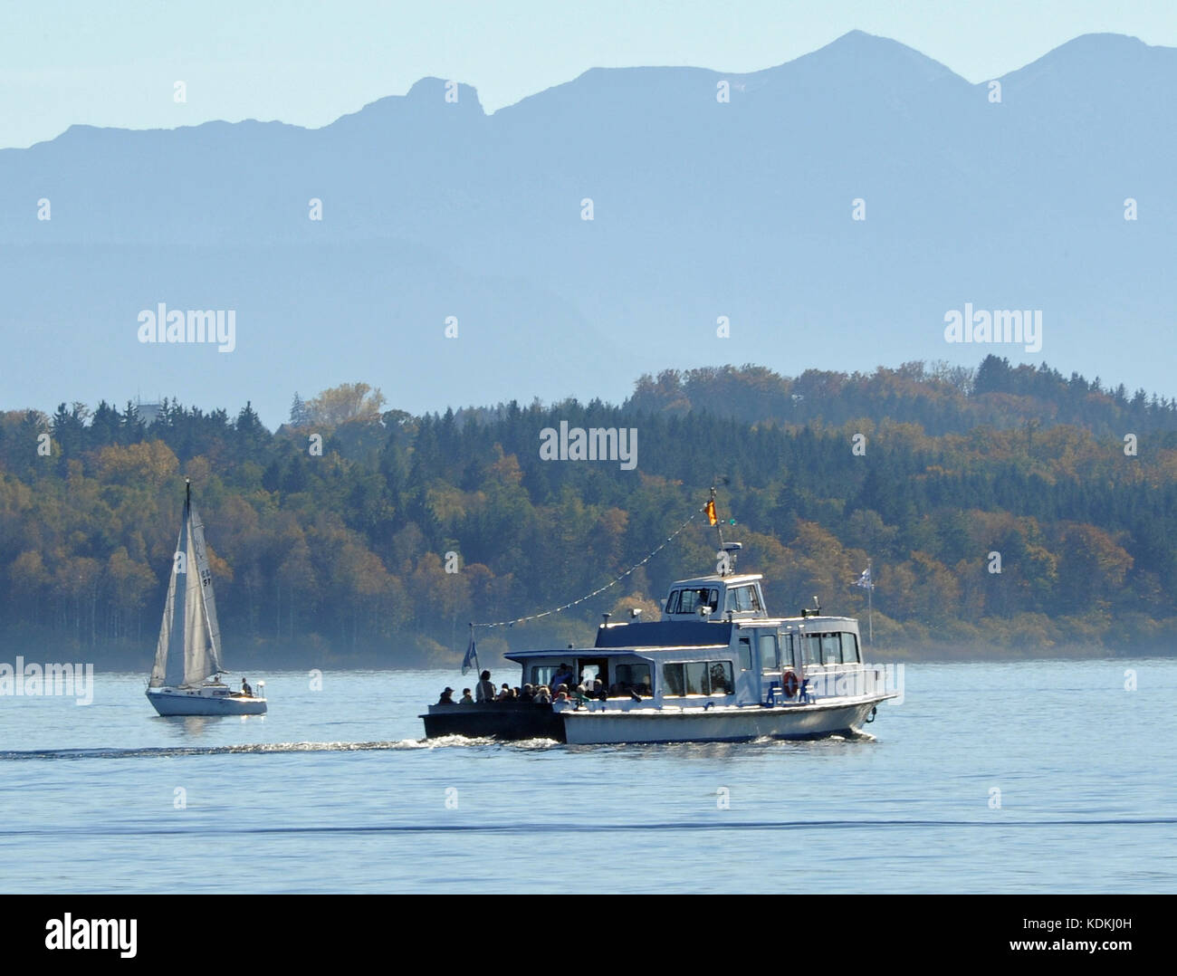 Tutzing, Germany. 14th Oct, 2017. Sailing and boating taking place with ...