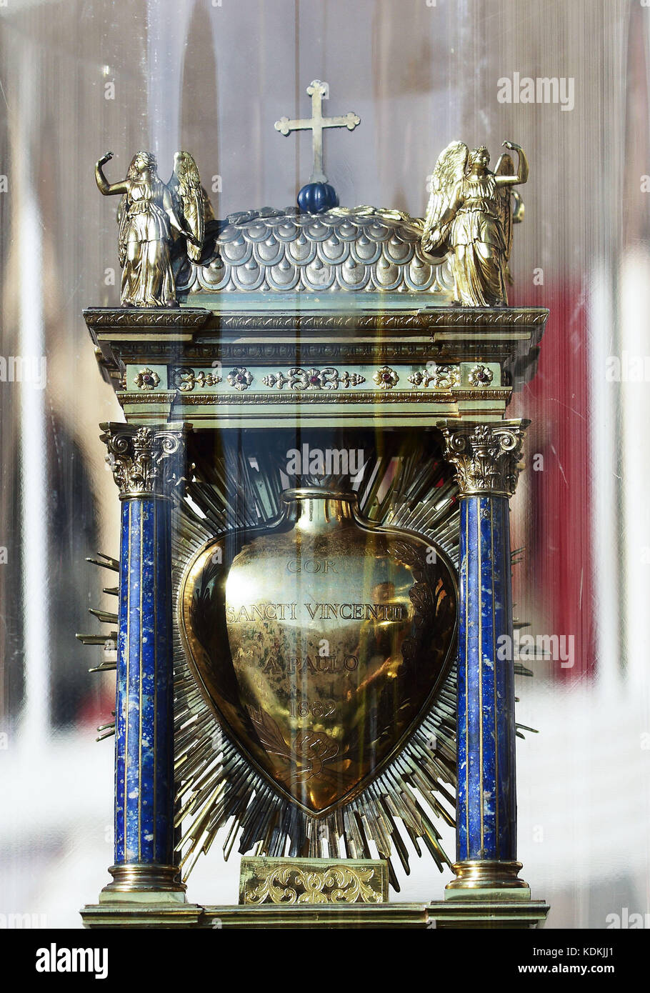 Vincentian family hi-res stock photography and images - Alamy