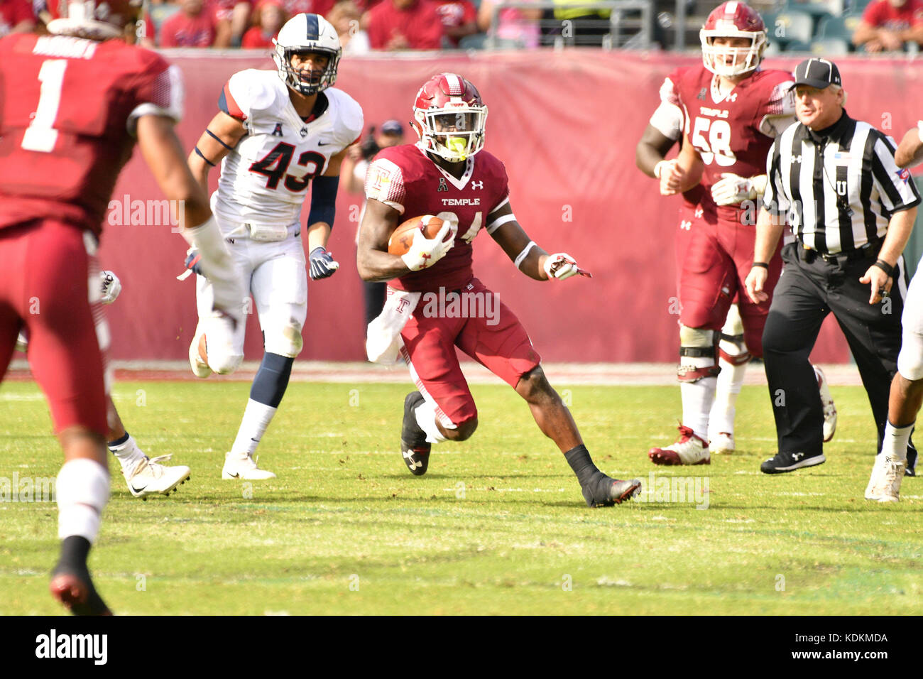 Philadelphia, Pennsylvania, USA. 14th Oct, 2017. Temple's DAVID HOOD RB ...