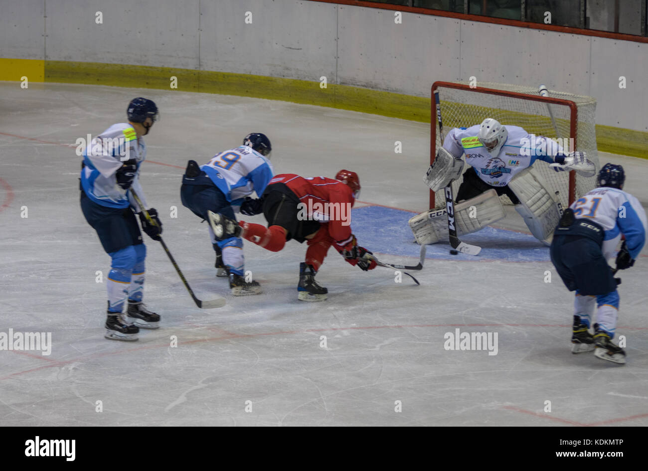 Hockey players sad hi-res stock photography and images - Alamy