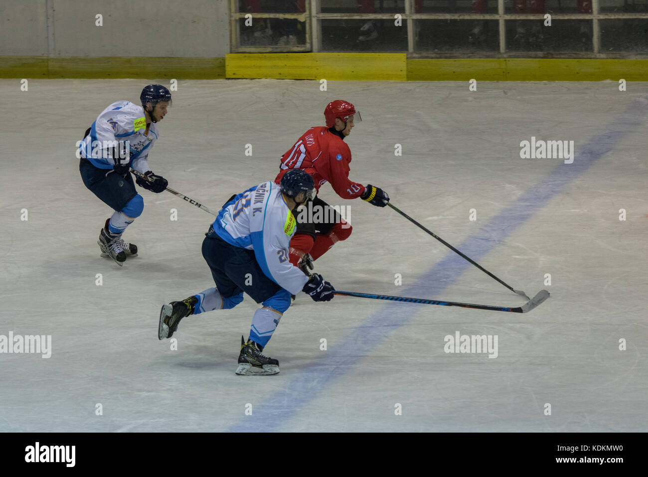 Hockey players sad hi-res stock photography and images - Alamy