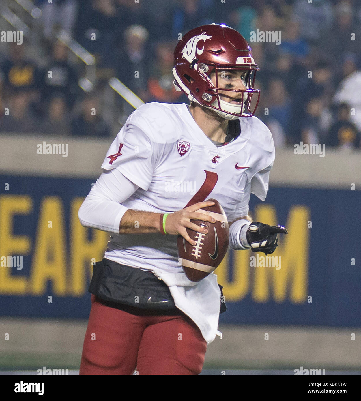 California Memorial Stadium. 13th Oct, 2017. U.S.A. Washington ...
