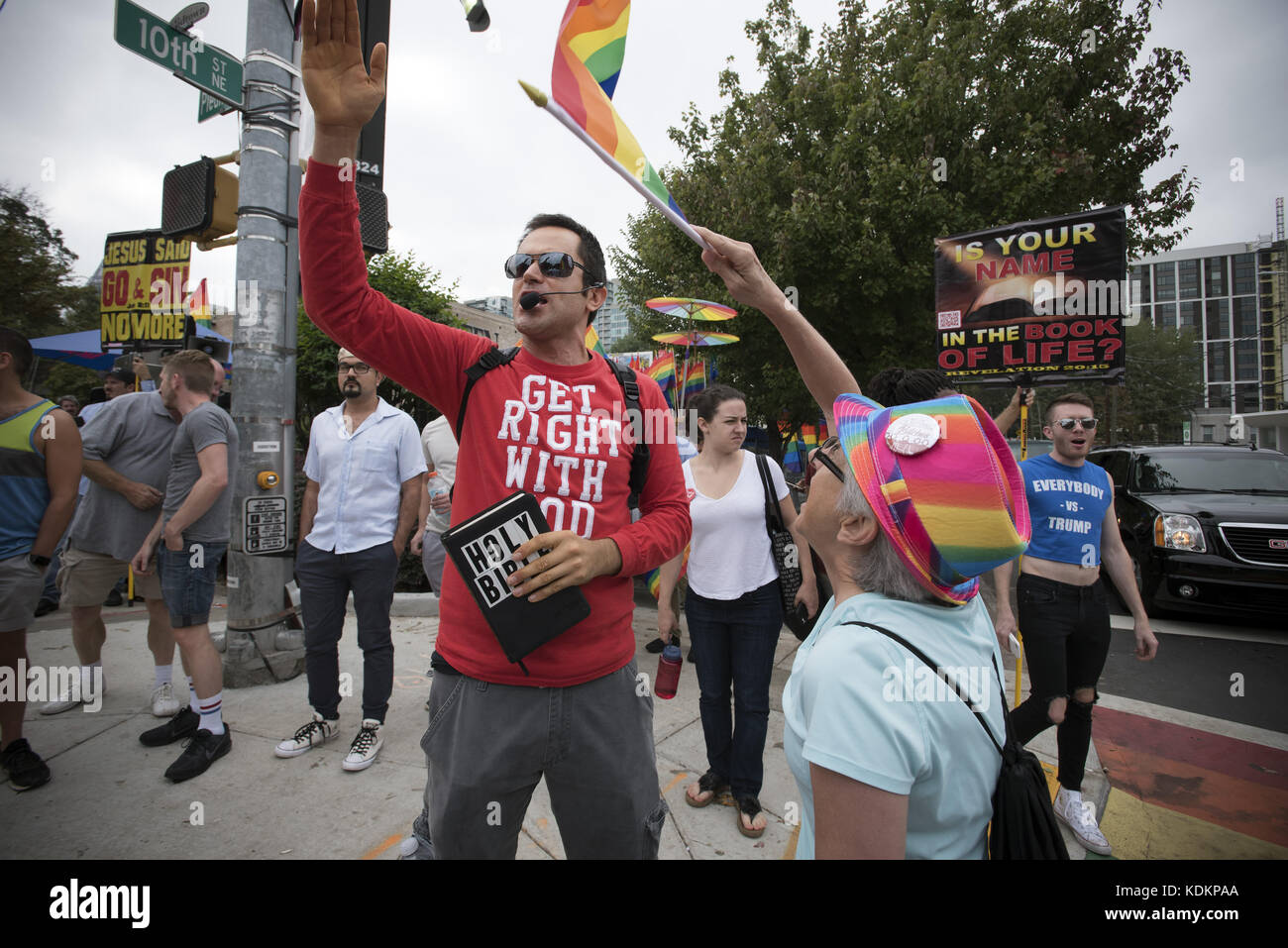 Lgbtq community center hi-res stock photography and images - Alamy