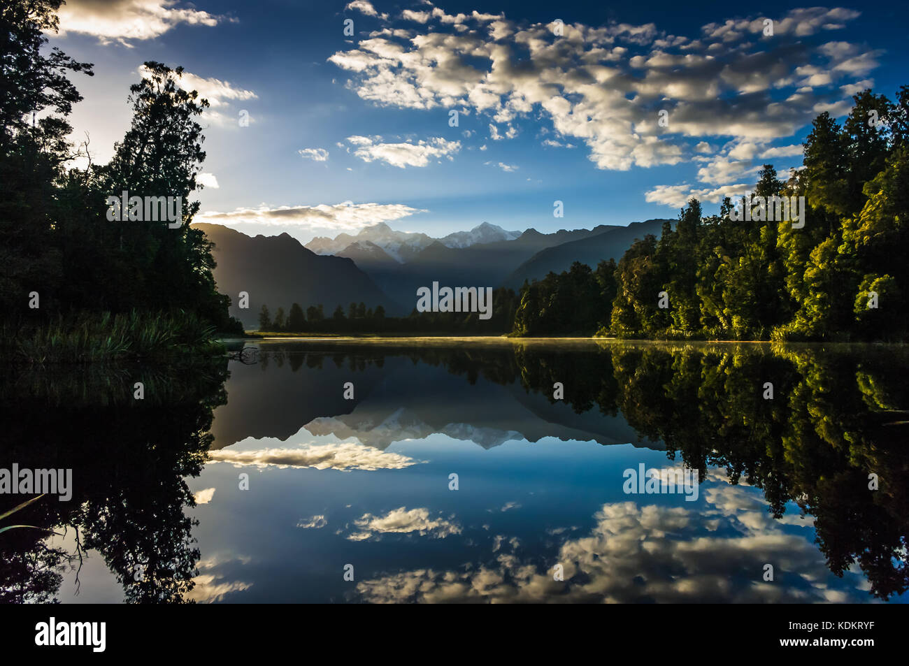 West coast mirror hi-res stock photography and images - Alamy