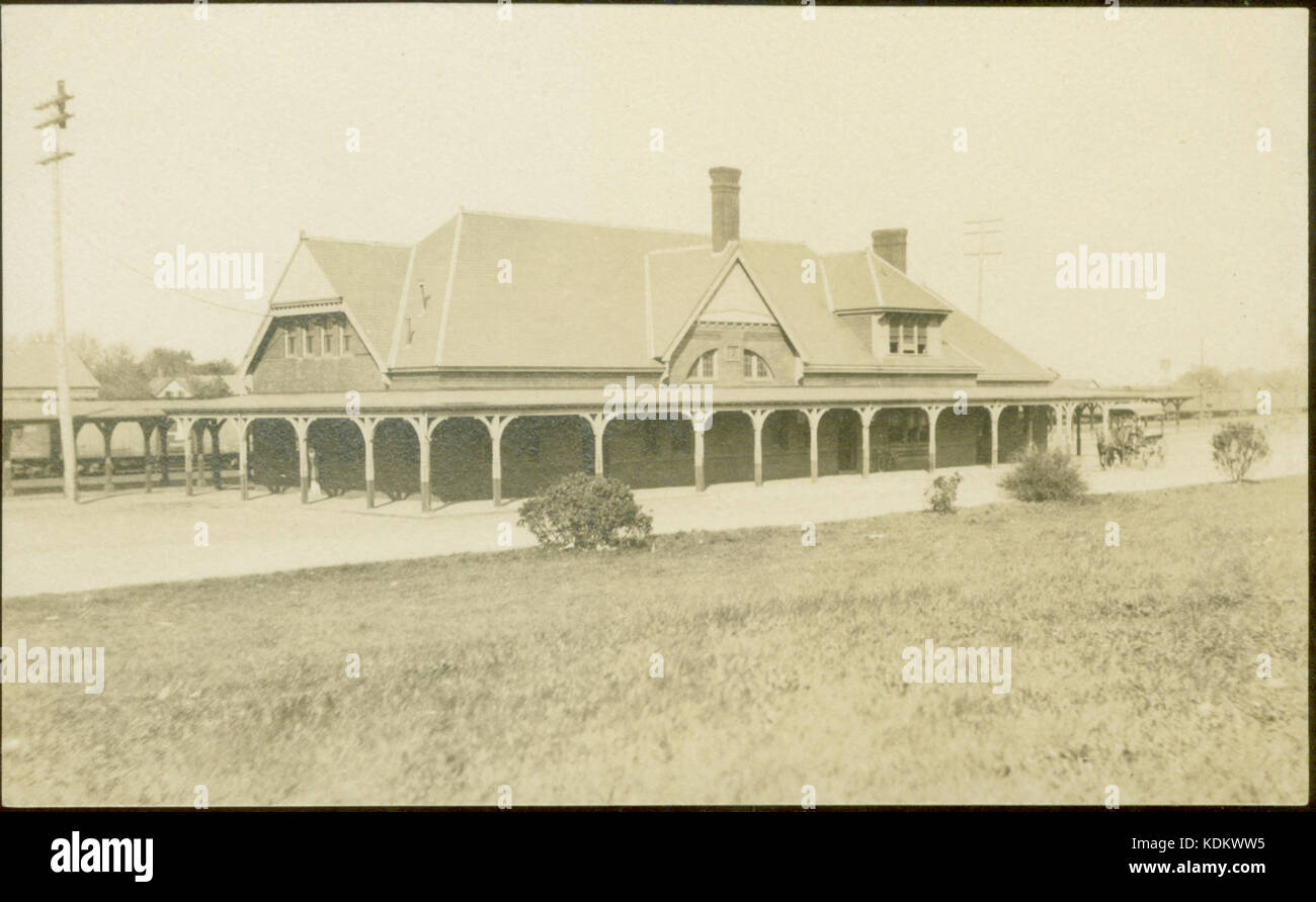 Middleborough station circa 1907 postcard Stock Photo - Alamy