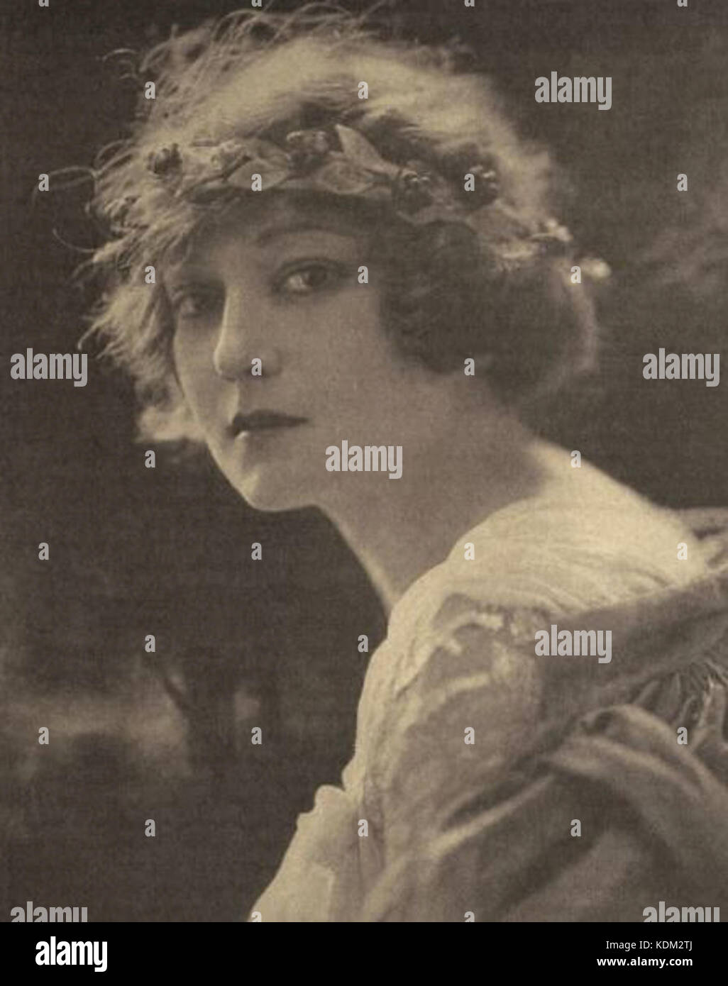 Isabelle Lowe in The Dancer 1920 Munceys Mag Stock Photo - Alamy