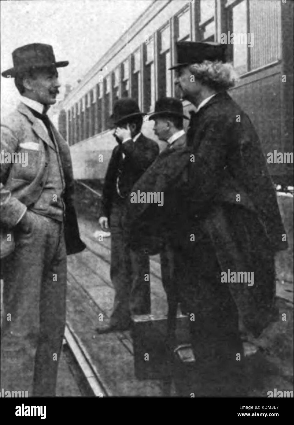 Journalism interview Black and White Stock Photos & Images - Alamy