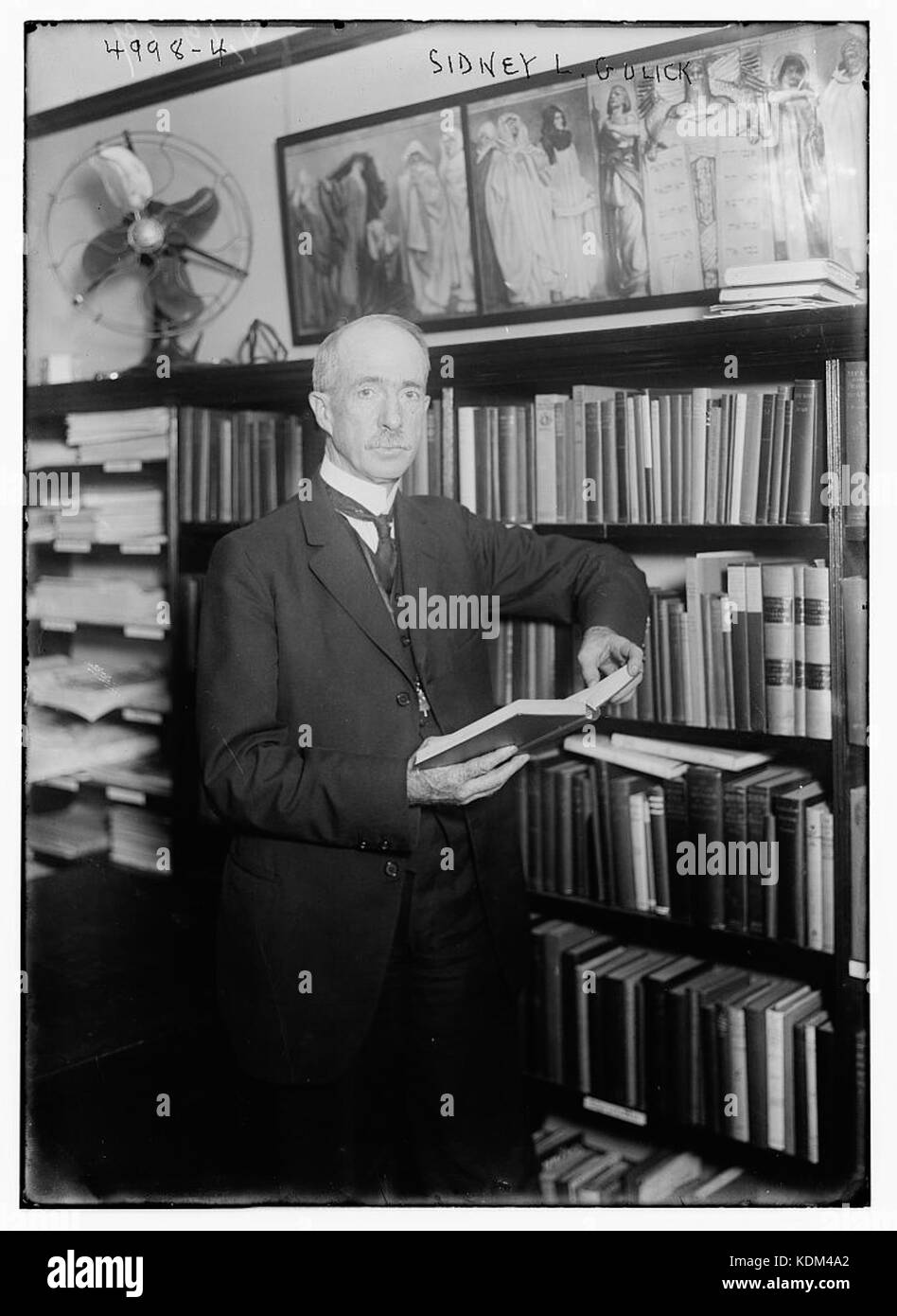 Sidney Lewis Gulick in 1919 Stock Photo - Alamy