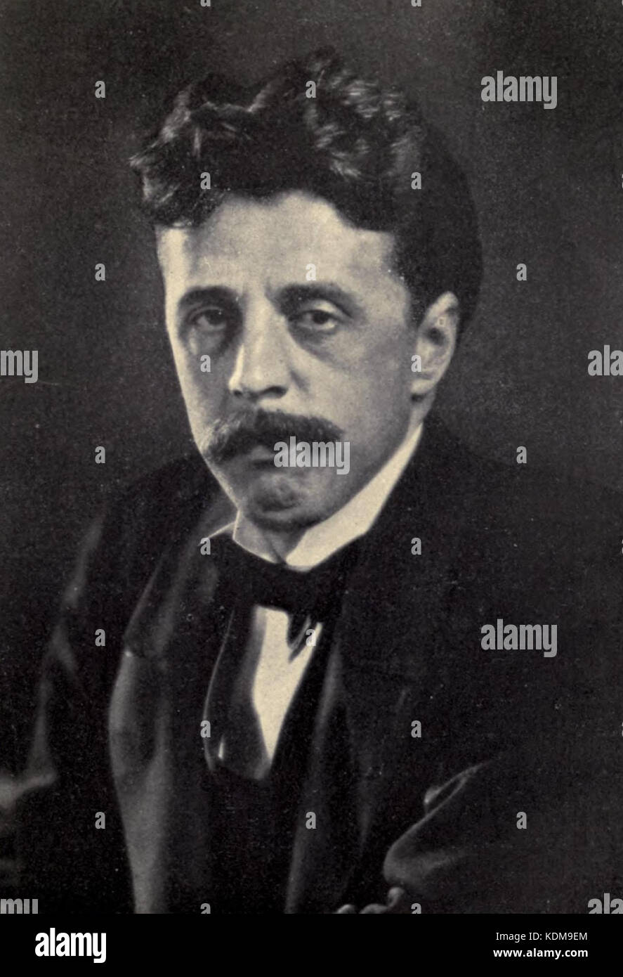 Arnold bennett author hi-res stock photography and images - Alamy