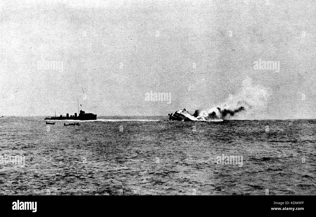 SMS Mainz sinking (photo Stock Photo - Alamy