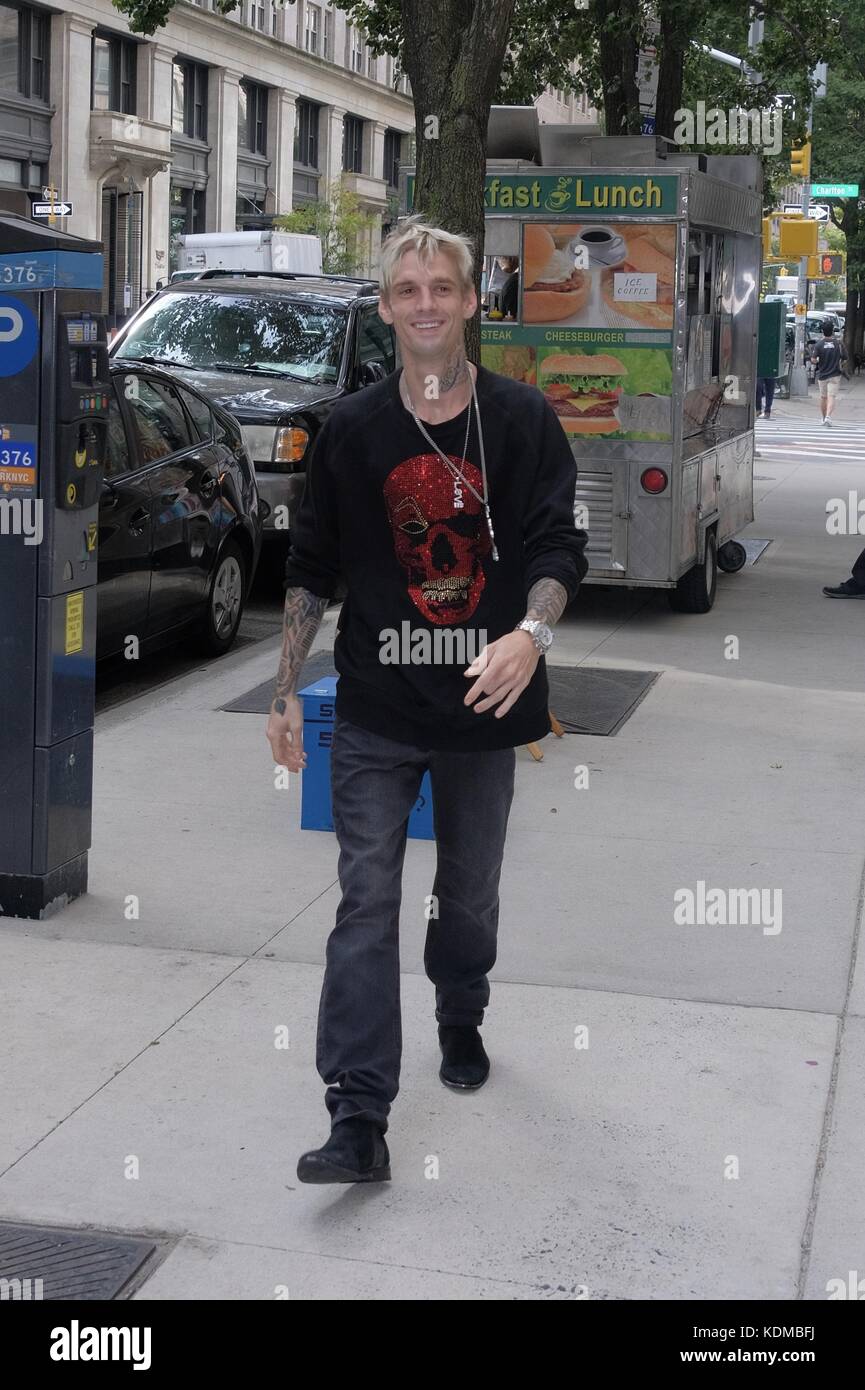 Aaron Carter meets fans outside the Sony building before meeting with ...