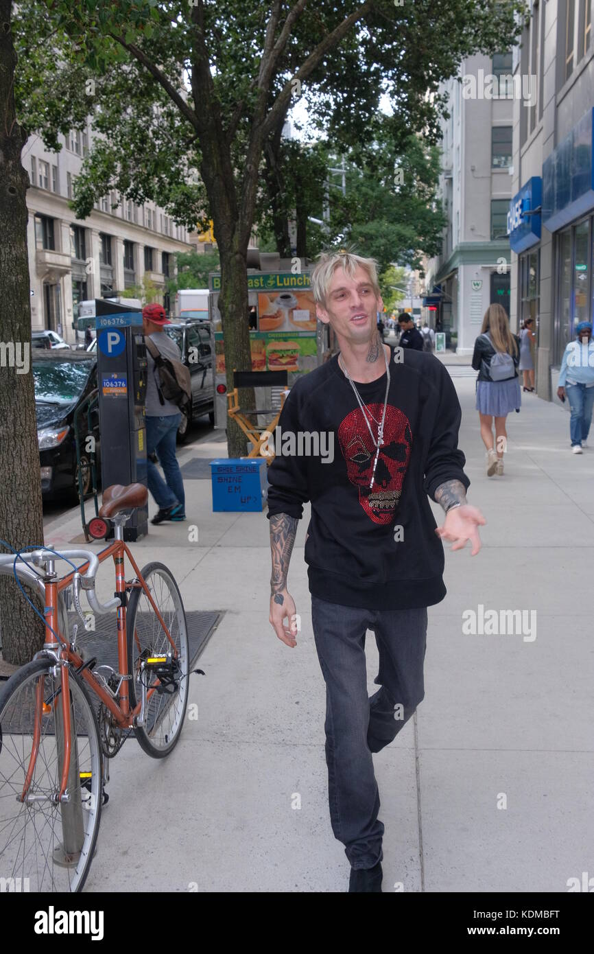 Aaron Carter meets fans outside the Sony building before meeting with ...