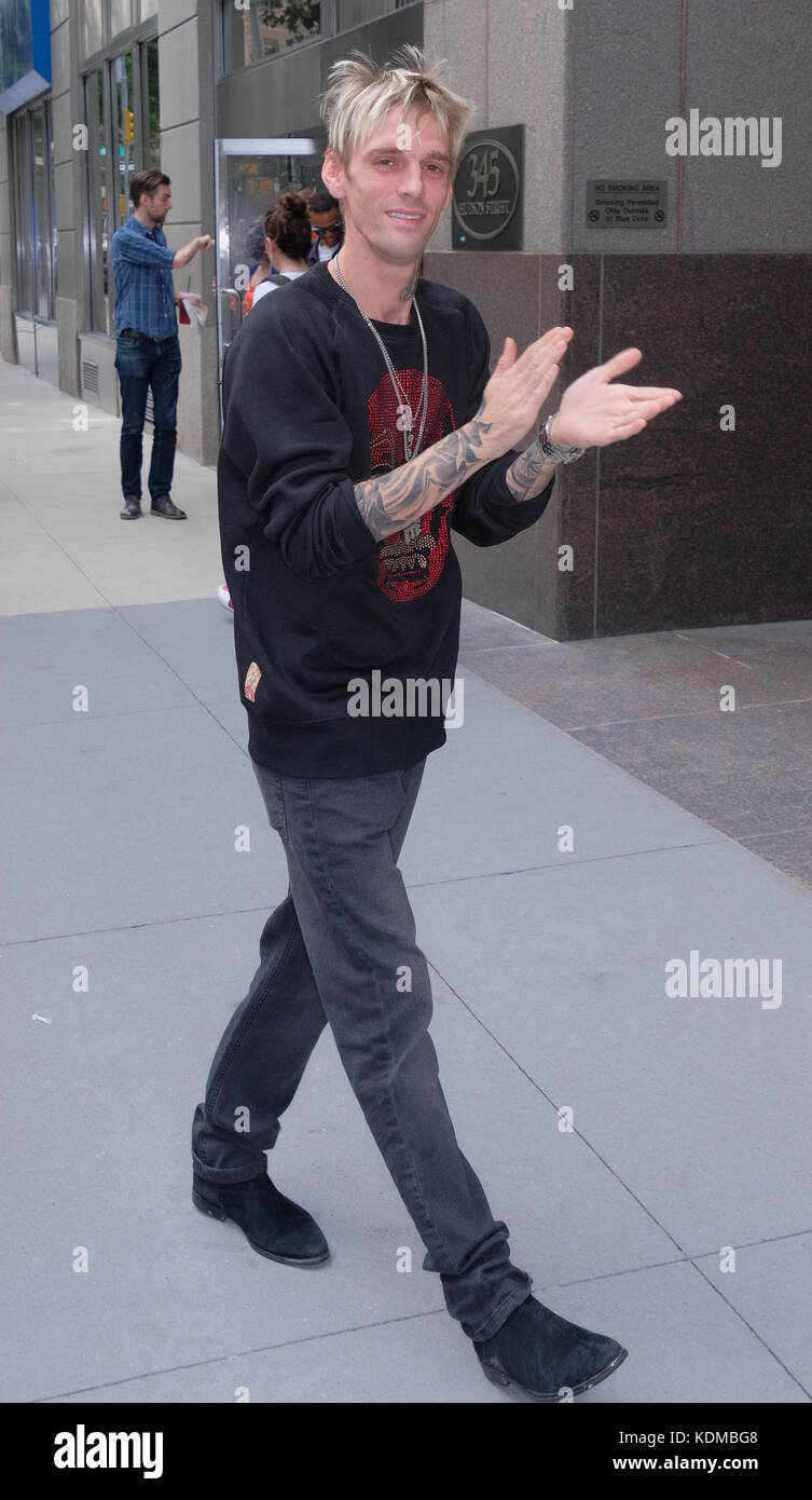Aaron Carter meets fans outside the Sony building before meeting with ...