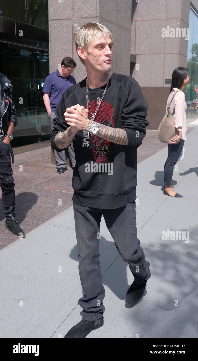 Aaron Carter meets fans outside the Sony building before meeting with ...