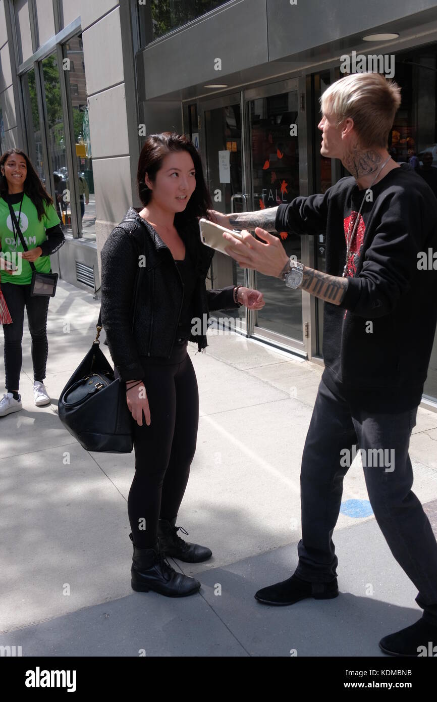 Aaron Carter meets fans outside the Sony building before meeting with ...