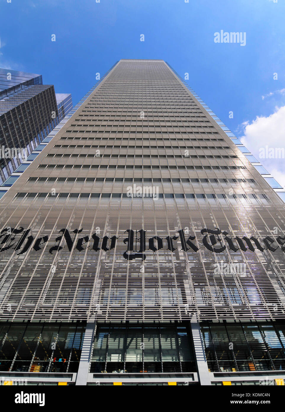 New york times building hi-res stock photography and images - Alamy