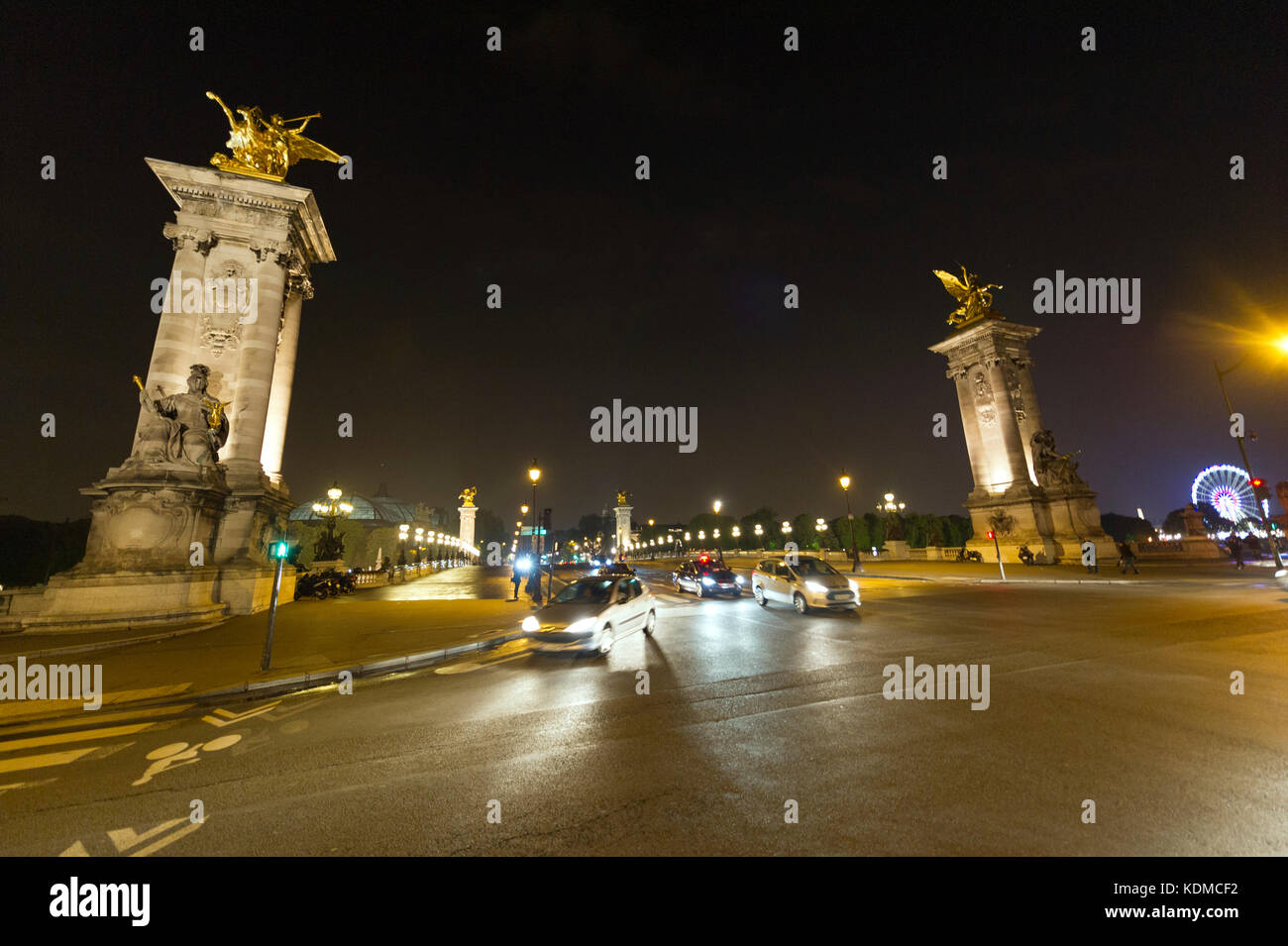 Alexander iii bridge in hi-res stock photography and images - Alamy