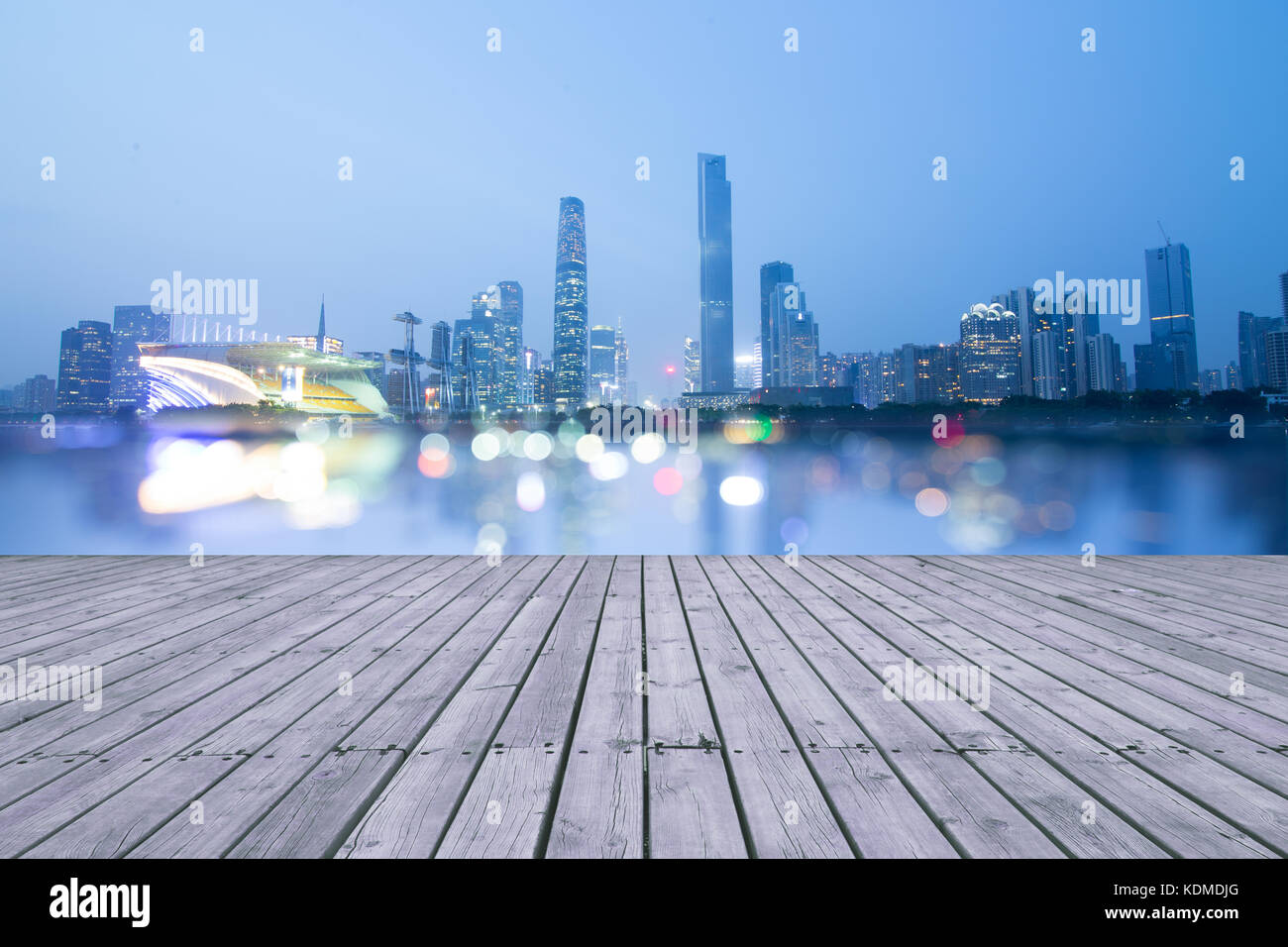 China Guangzhou Pearl River, riverside skyscraper Stock Photo - Alamy