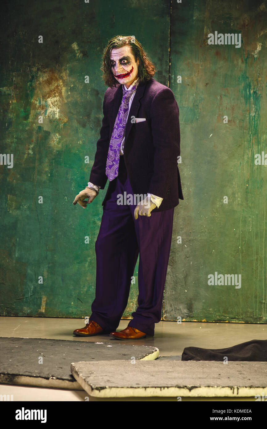 Bloody Halloween theme: crazy maniak face Stock Photo - Alamy