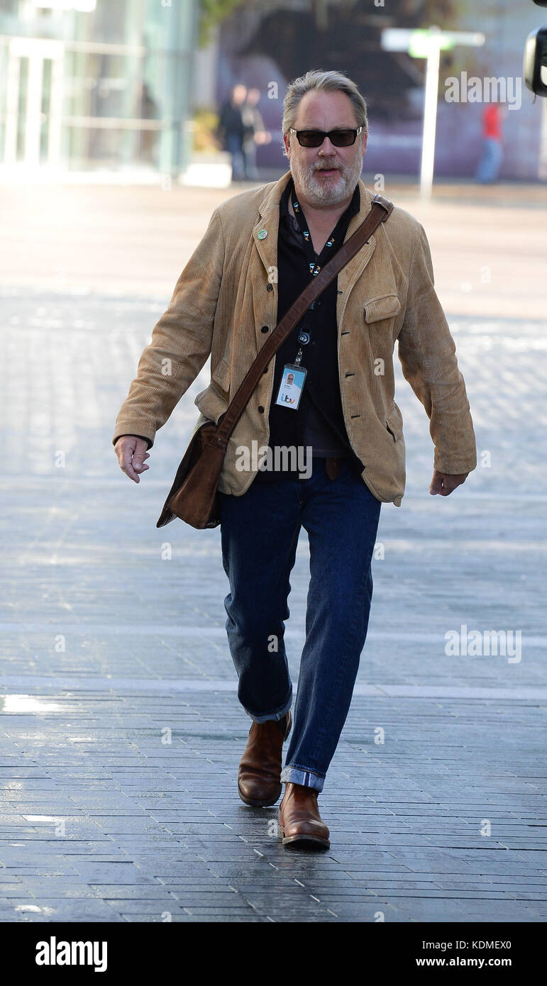 Vic Reeves spotted arriving at the Coronation Street Set at Media City ...