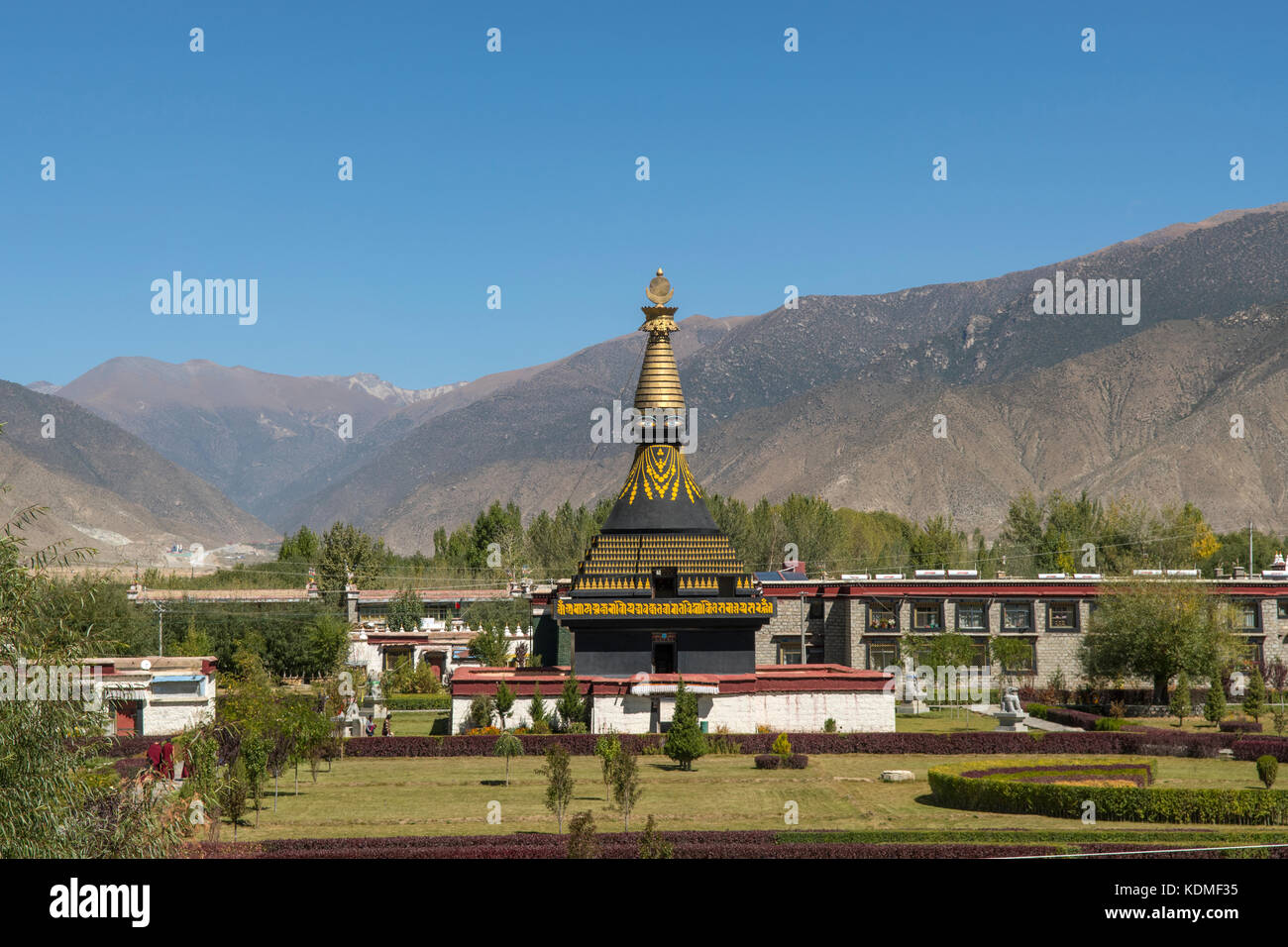 The black stupa hi-res stock photography and images - Alamy