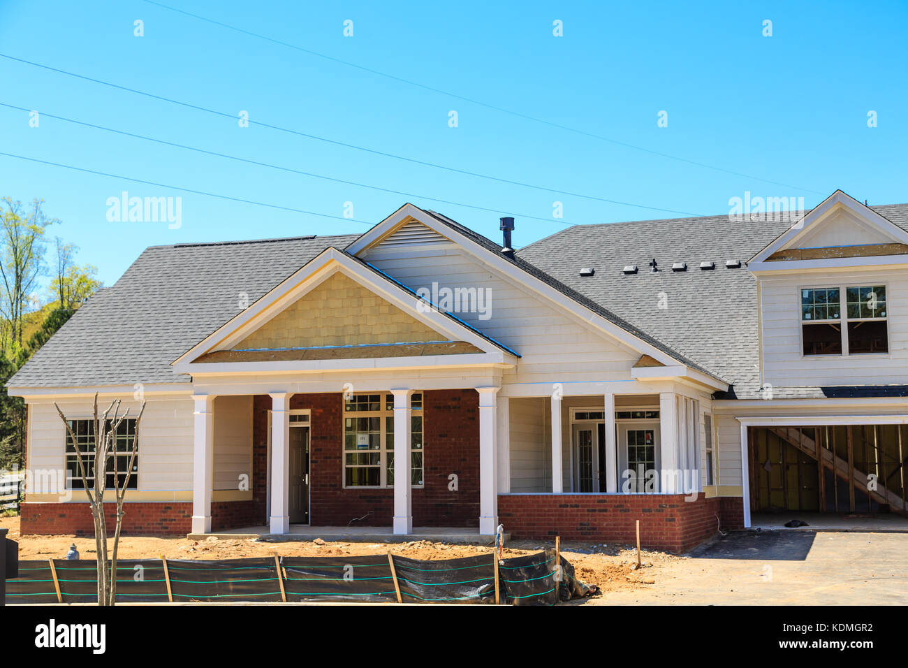 Small New Home Under Construction Stock Photo - Alamy