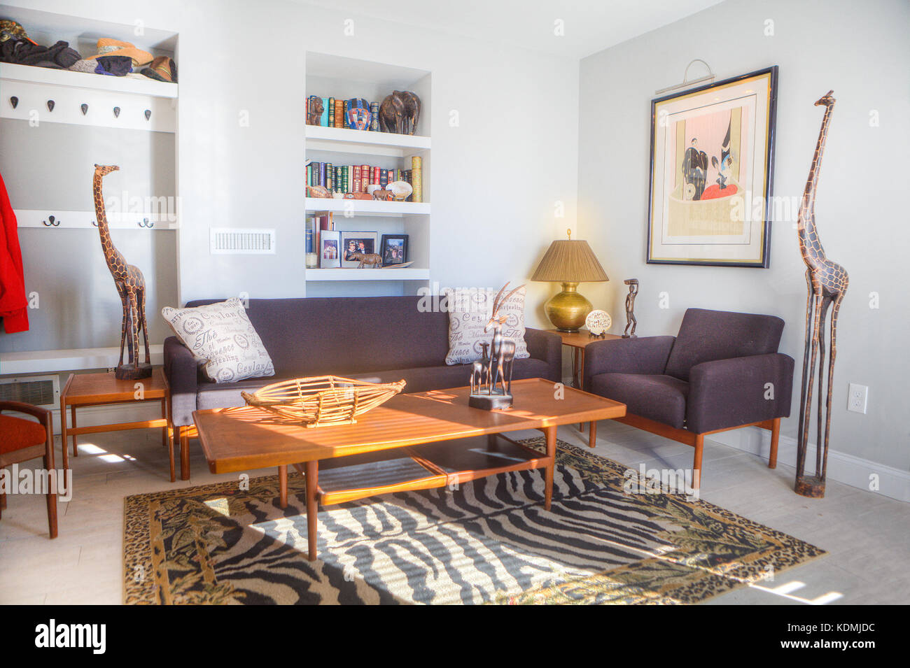 Condominium upscale hi-res stock photography and images - Alamy