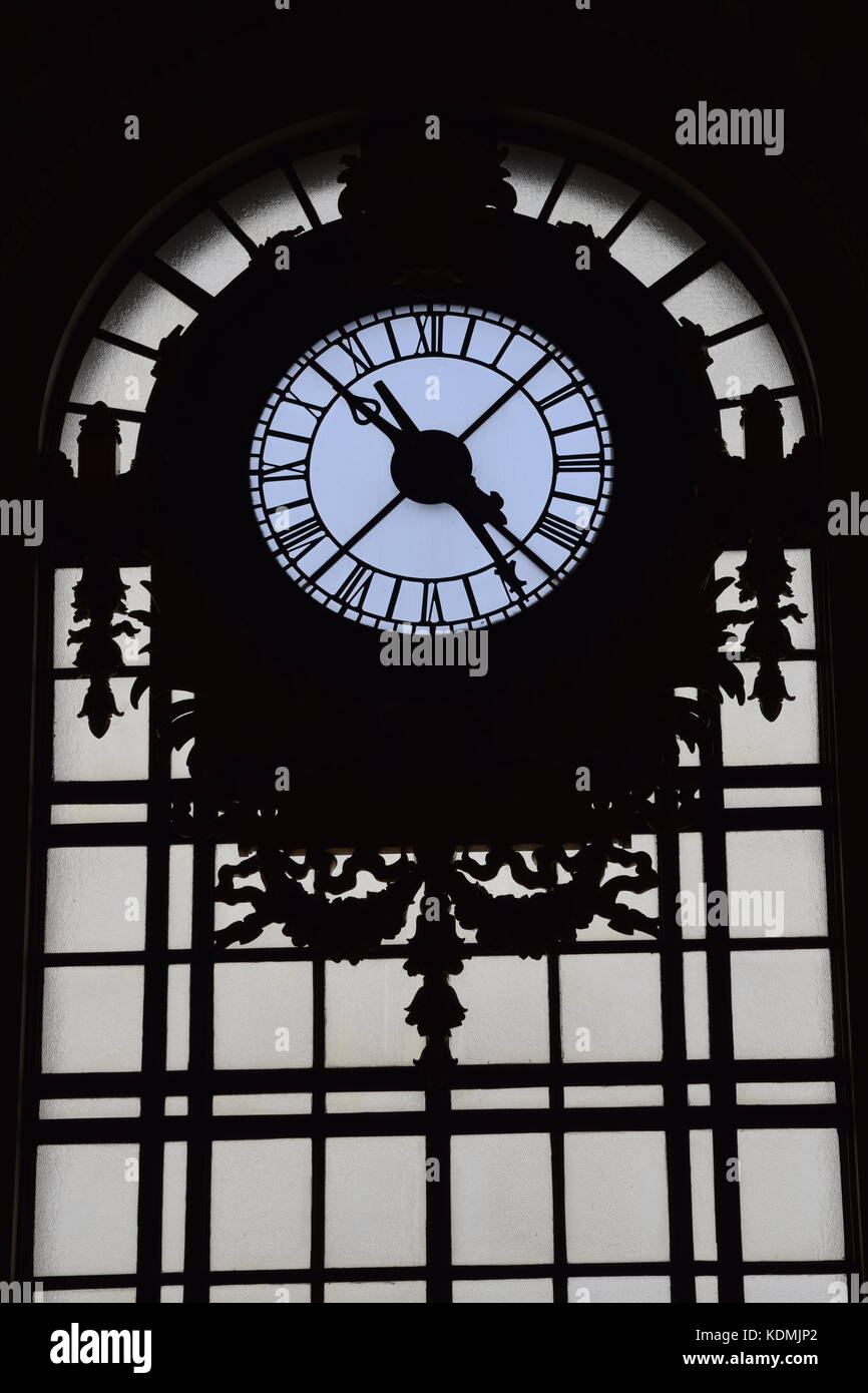 Silohuette hi-res stock photography and images - Alamy