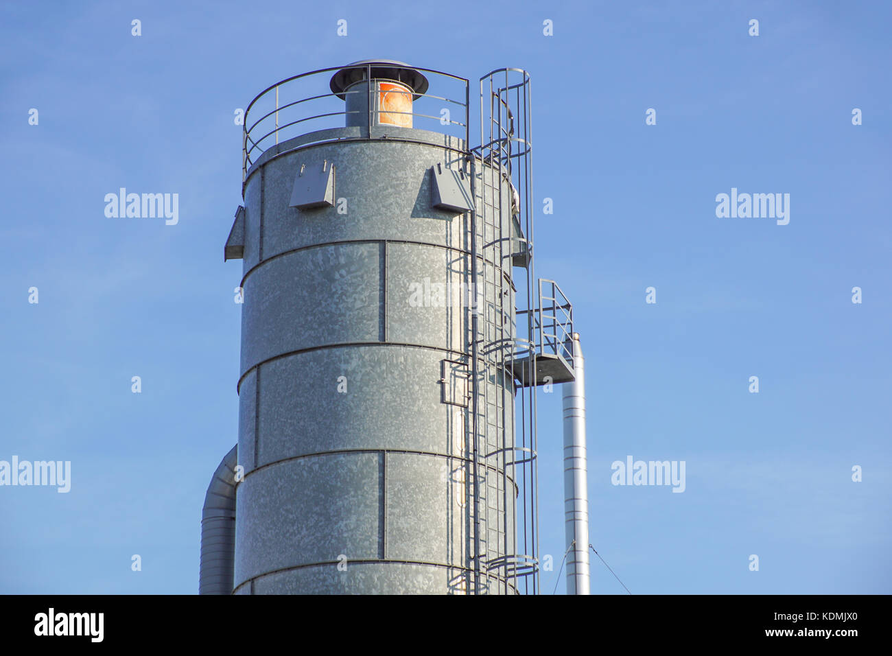 Detail of chemical plant, silos and pipes Stock Photo - Alamy