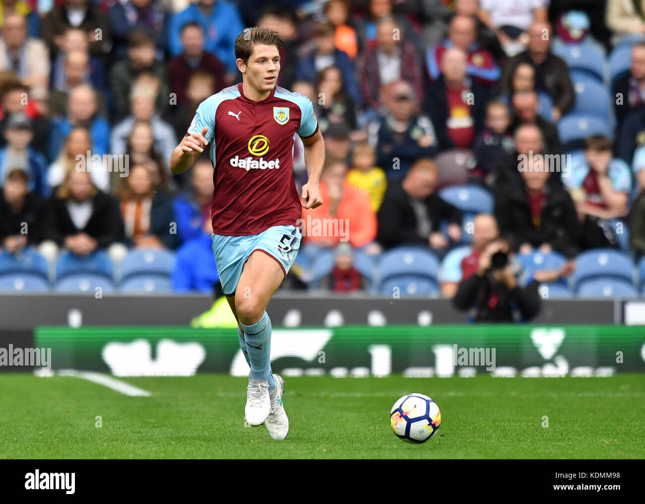 Zabaleta burnley hi-res stock photography and images - Alamy