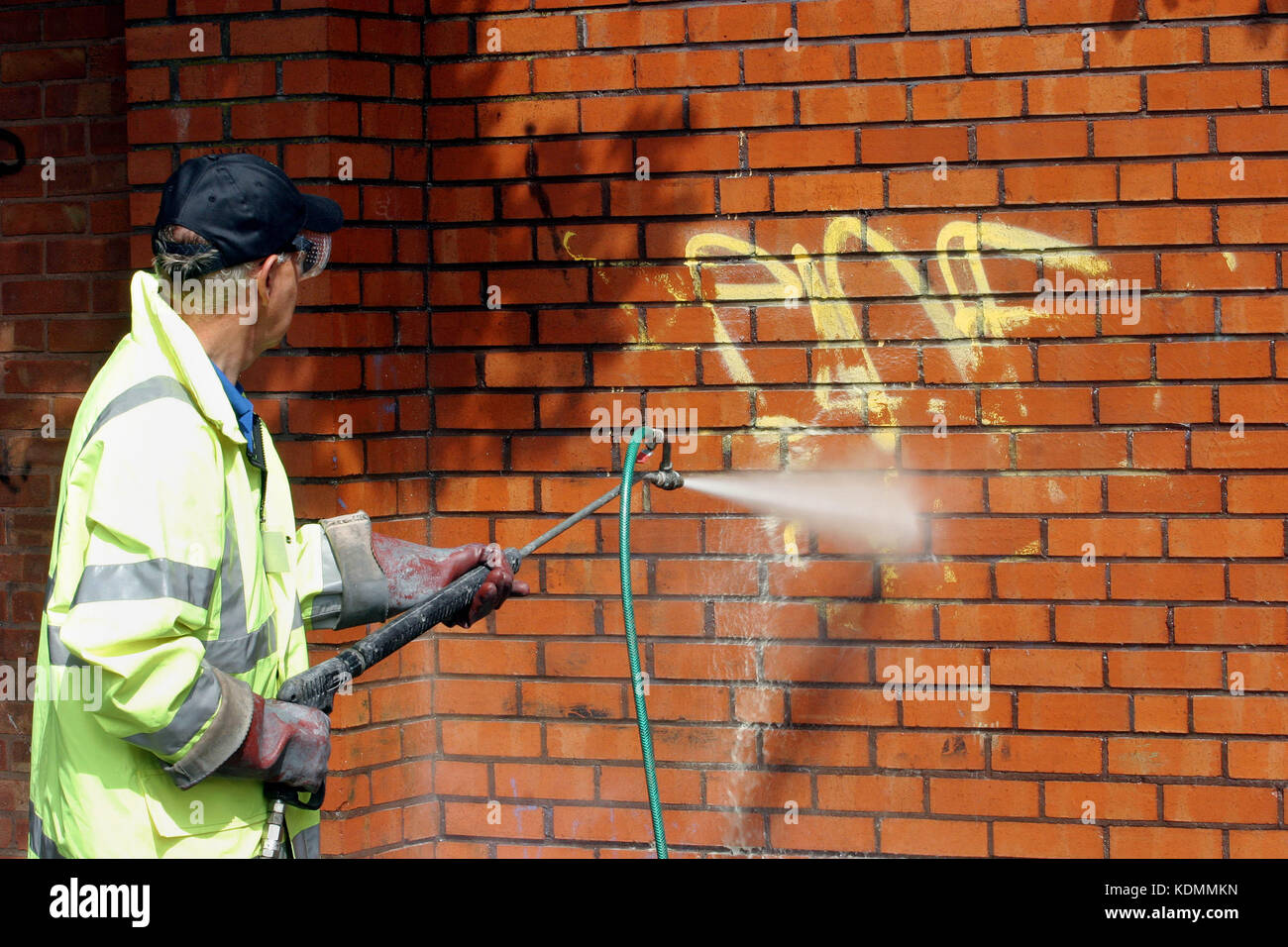 Graffiti clean hi-res stock photography and images - Alamy