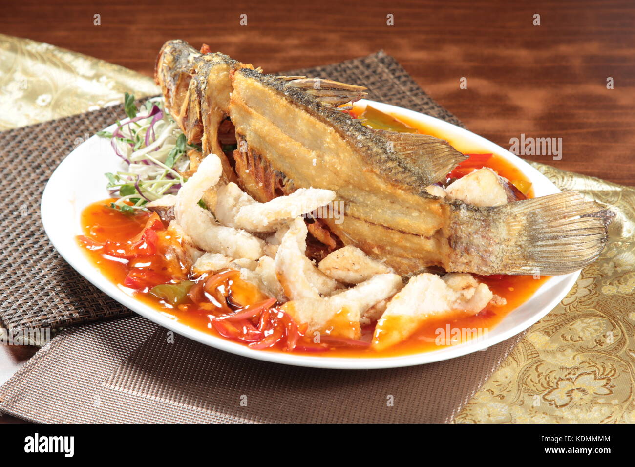 deep fried fish Stock Photo - Alamy