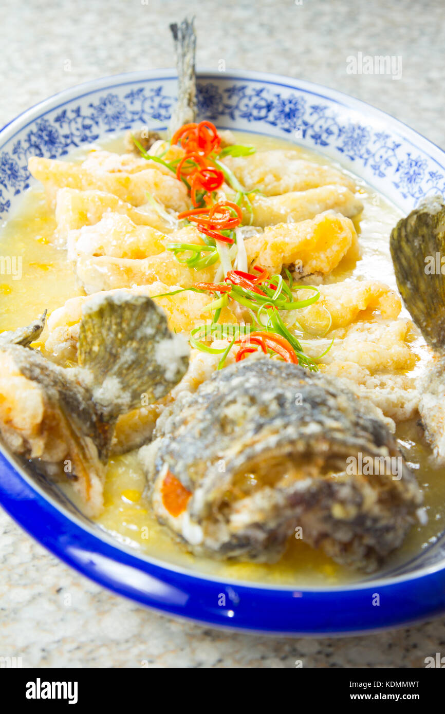 deep fried fish Stock Photo - Alamy