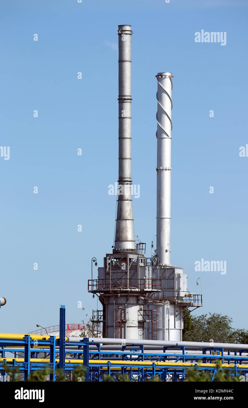 refinery petrochemical plant oil industry Stock Photo - Alamy