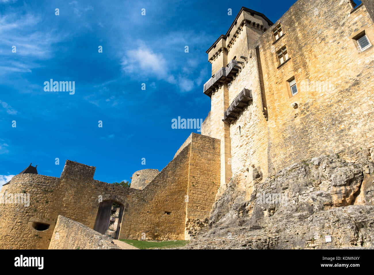 Castelnaud castle hi-res stock photography and images - Alamy
