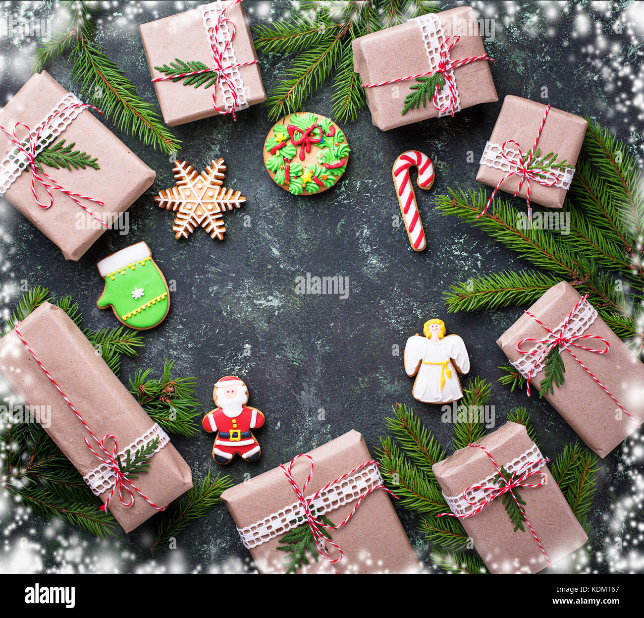 Christmas gift boxes and gingerbread cookies Stock Photo - Alamy