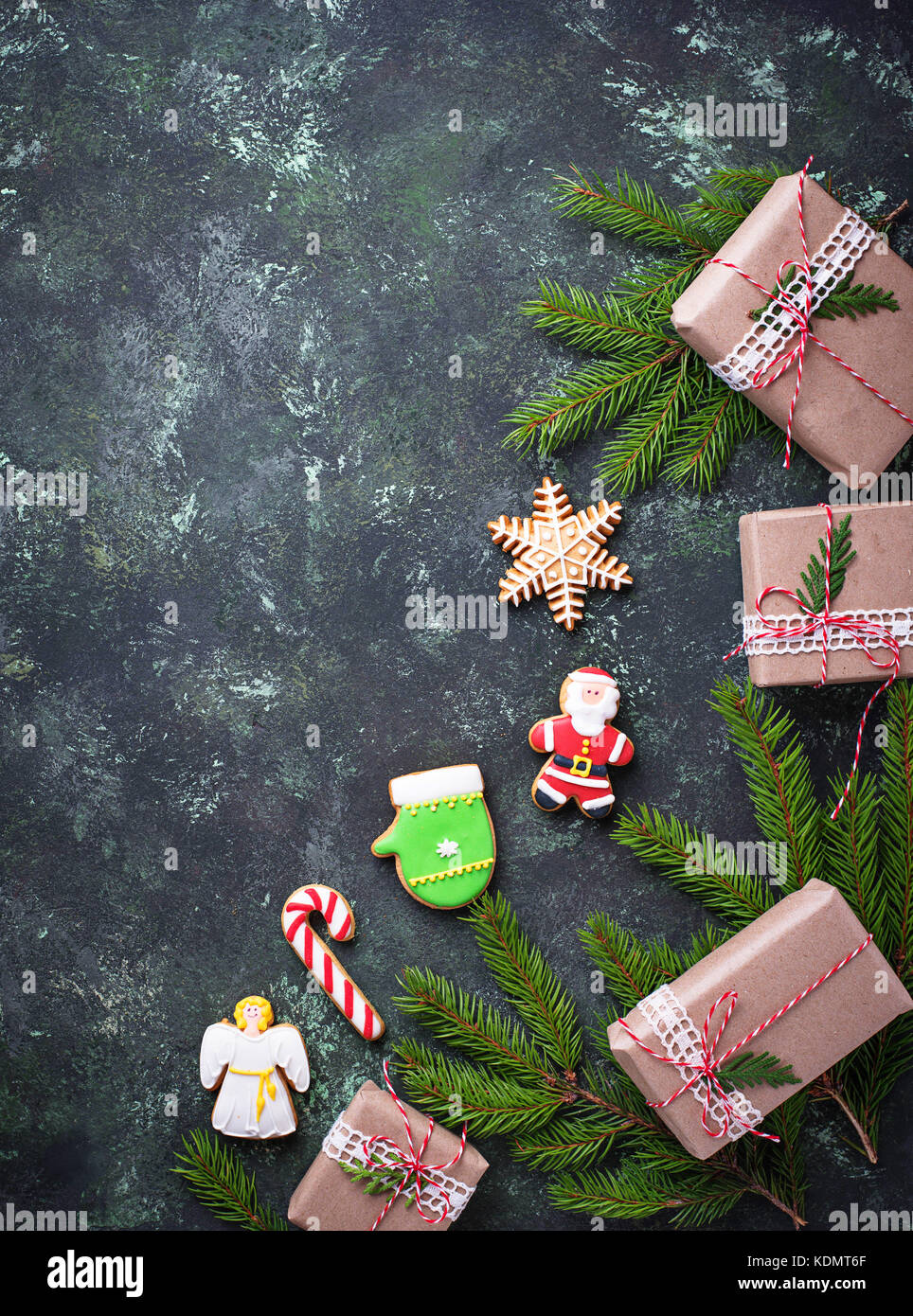 Christmas gift boxes and gingerbread cookies Stock Photo - Alamy
