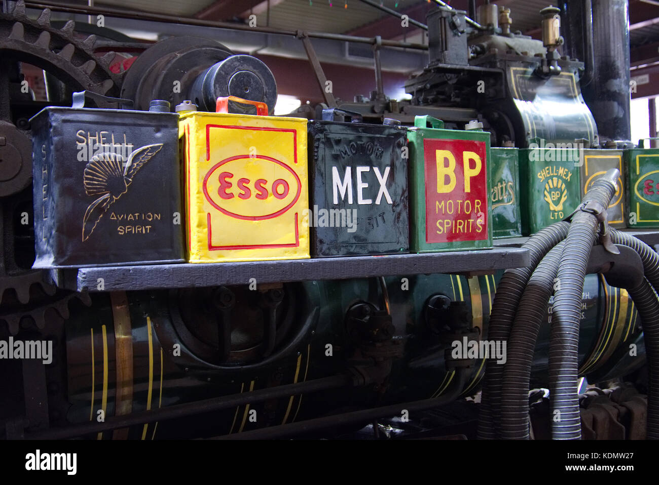 Old fashioned cans hi-res stock photography and images - Alamy