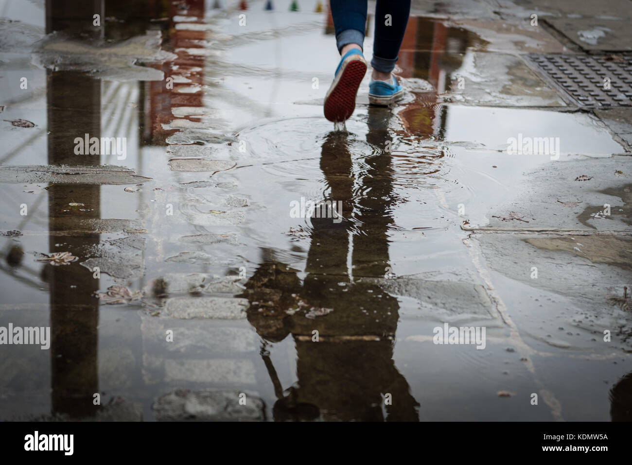 Reflection puddle hi-res stock photography and images - Alamy