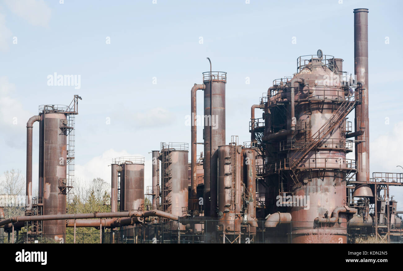 Old gas plant works hi-res stock photography and images - Alamy