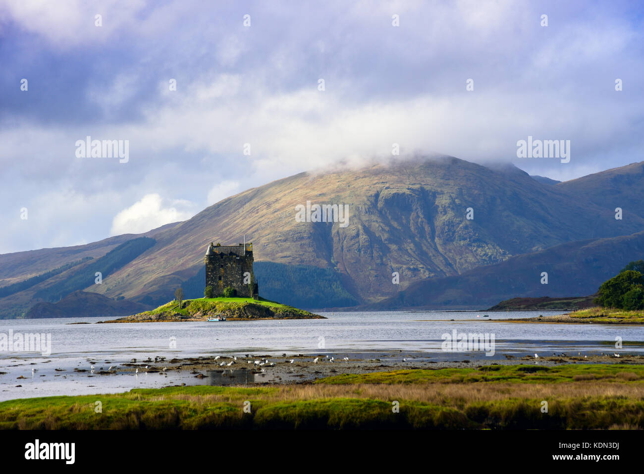 Castle Stalken and Beinn na Cille Scotland Stock Photo - Alamy