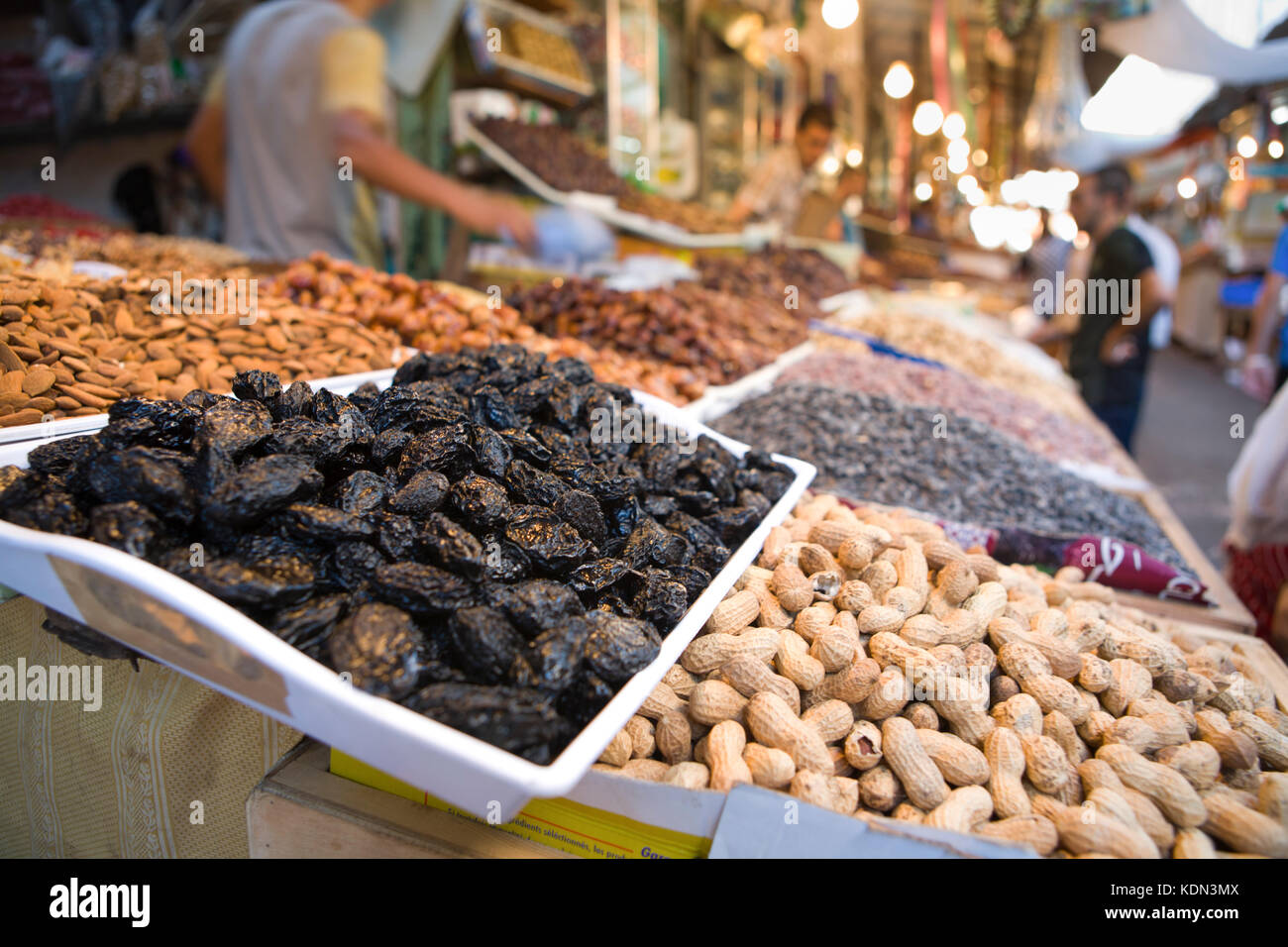 Moroccan grocery store hi-res stock photography and images - Alamy