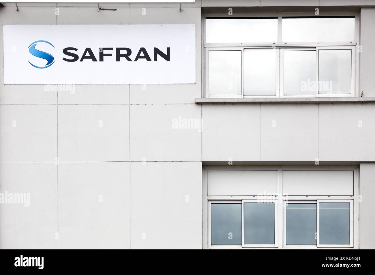Safran sign hi-res stock photography and images - Alamy
