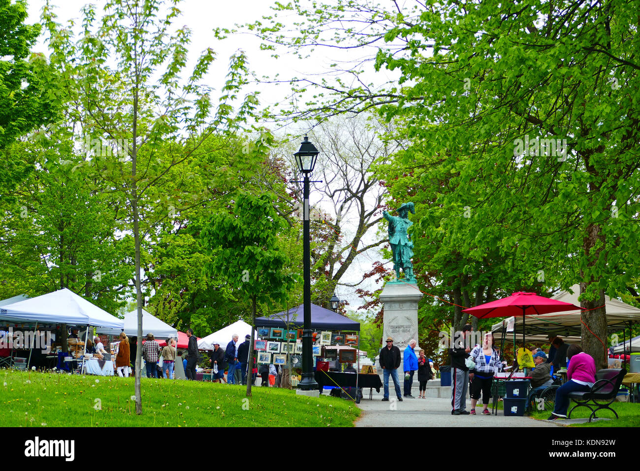 Queens market square hi-res stock photography and images - Alamy