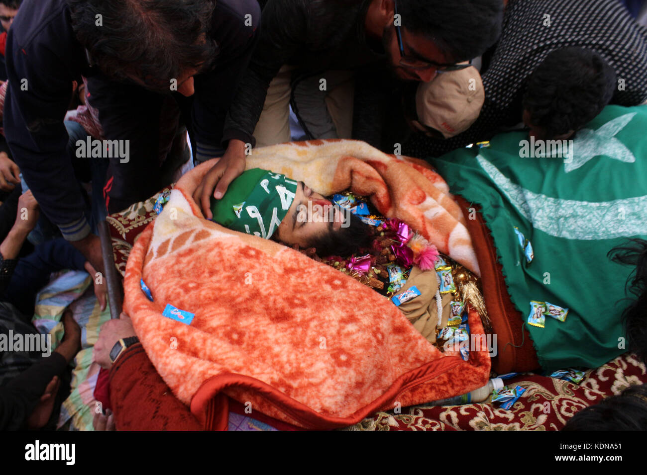 Shopian, India. 14th Oct, 2017. (EDITORS NOTE: Image depicts death ...