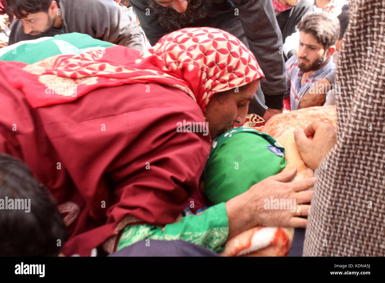 Shopian, India. 14th Oct, 2017. (EDITORS NOTE: Image depicts death ...